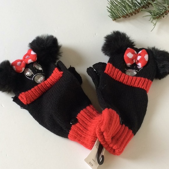 Disney | Accessories | Disney Parks Authentic Mittens New | Poshmark